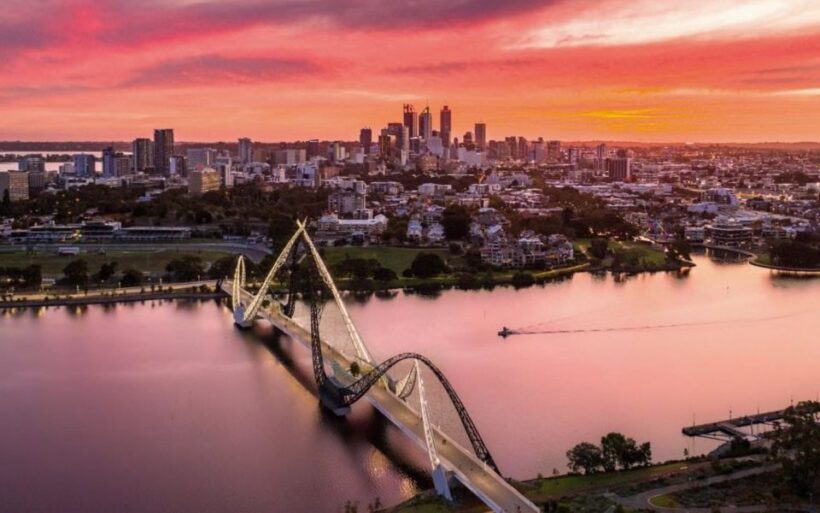 Perth & Fremantle Tour with Scenic Swan River Cruise - FAQ