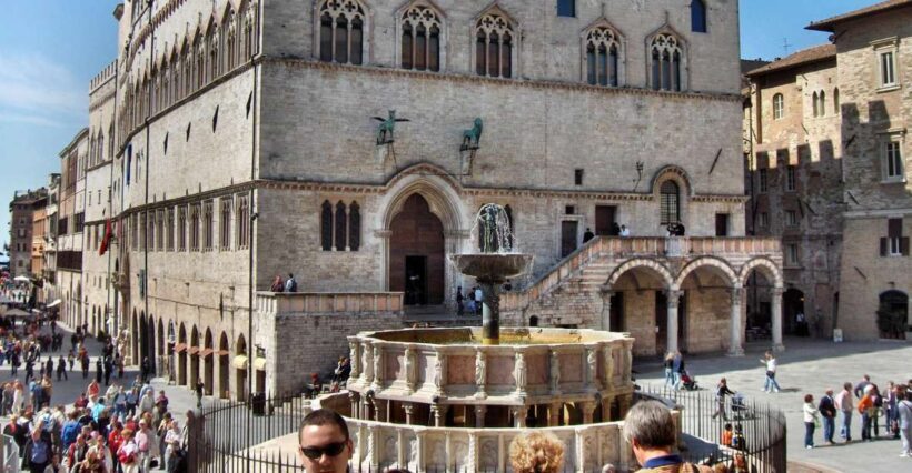 Perugia: City Private Walking Tour and food tasting - Exploring Perugia: A City of Art, History, and Flavors