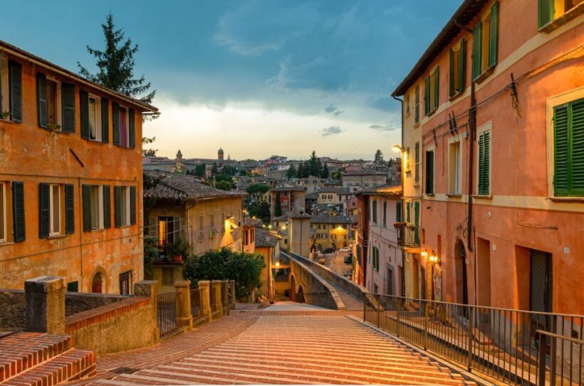 Perugia: City Private Walking Tour and food tasting - Authenticity and Experience