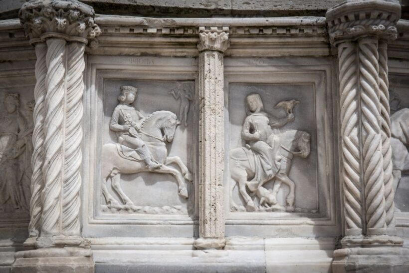Perugia: Old Town Walking Tour, Piazza IV Novembre - A Deep Dive into the Experience