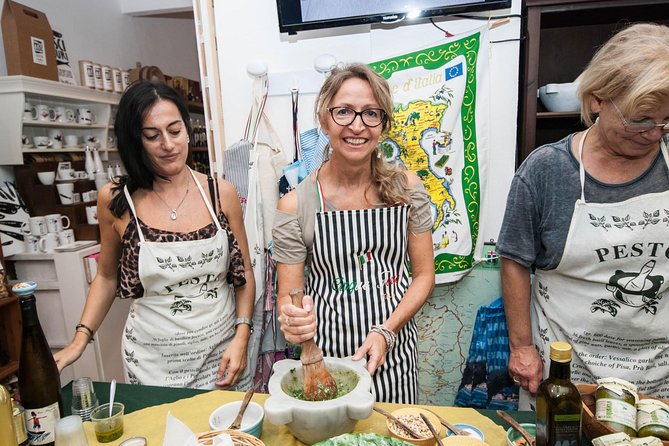 Pesto Course in Levanto - About the Hosts