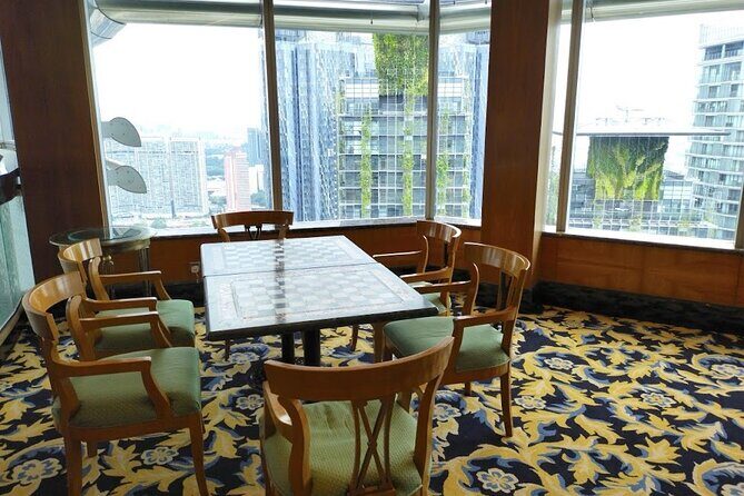 Petronas Twin Tower Skybridge View & Dining Experience Tour with Local Host - A Detailed Look at the Experience