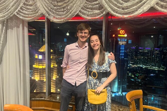 Petronas Twin Tower Skybridge View & Dining Experience Tour with Local Host - The Itinerary in Detail