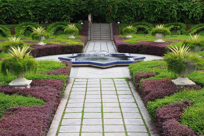 Petronas Twin Tower Tickets & Top Ten Wonder of Kuala Lumpur Tour - FAQs