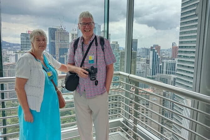 Petronas Twin Towers Skybridge & Dining Tour with Local Host - Key Points