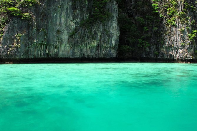 Phi Phi Island by Premium Speedboat with Lunch from Phuket - The Downsides and Considerations