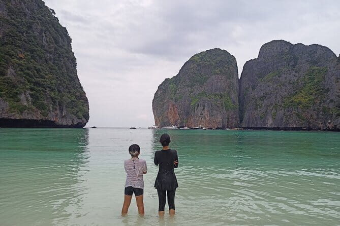 Phi Phi Islands and Maya Bay Trip by Speedboat from Phuket - Key Points