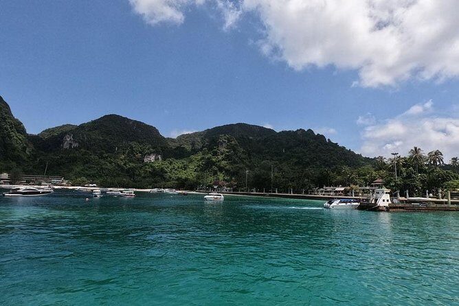 Phi Phi Islands Tour First Class By Royal Jet Cruiser From Phuket - Who Is This Tour Best For?