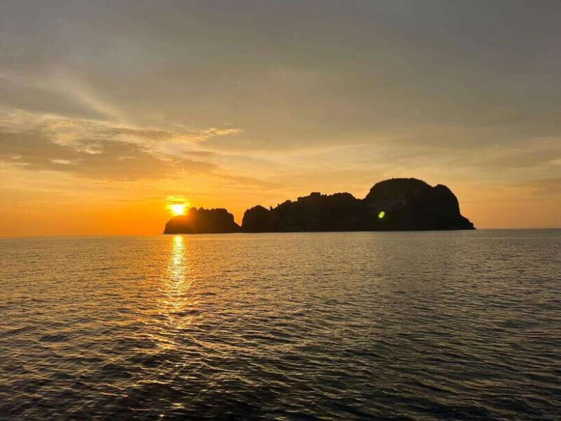 Phi Phi: Sunset and Plankton by Speed Boat with Snorkeling - Who Will Love This Tour?