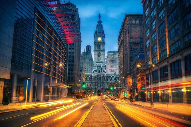 Philadelphia : Custom Walking Tour with A Guide (Private Tour) - Exploring the Philadelphia Private Walking Tour