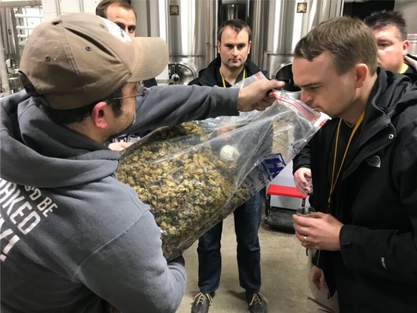 Philadelphia: Guided Craft Brewery Tours with a Snack - The Itinerary in Detail: What to Expect