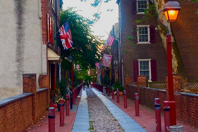 Philadelphia Haunted Ghost Smartphone Guided Audio Walking Tour - An In-Depth Look at the Philadelphia Haunted Ghost Tour