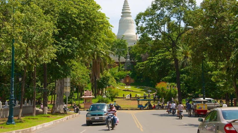 Phnom Penh: 1-Day City Highlights Tour & Mekong river Cruise - A Deep Dive into the Day