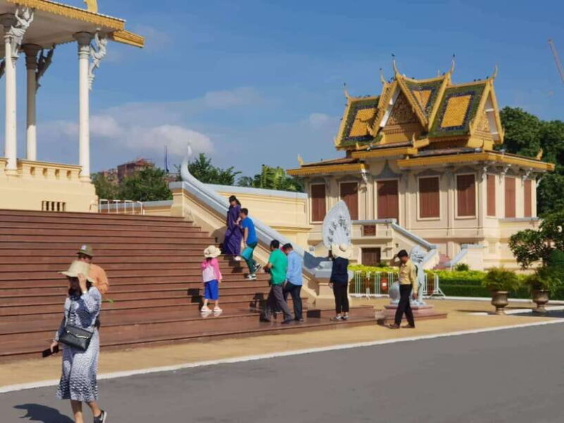 Phnom Penh: 2-Day Tour with Royal Palace and Killing Fields - Key Points