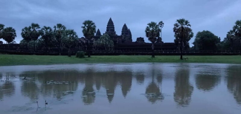 Phnom Penh Battambang Siem Reap Angkor Wat 6 day return tour - Who Should Consider This Tour?