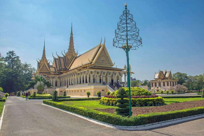 Phnom Penh: Full-Day City Tour with Experienced Tour Guide - What’s Included and What You’ll Need to Bring