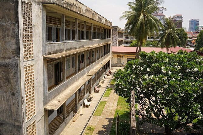 Phnom Penh Genocide Museum (S21) Private Guided Half Day Tour - Included and Excluded: What You Get for Your $79