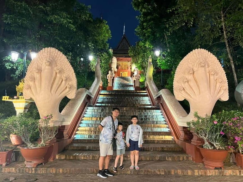 Phnom Penh: Hidden Gems Walking Tour with Local Guide - Key Points