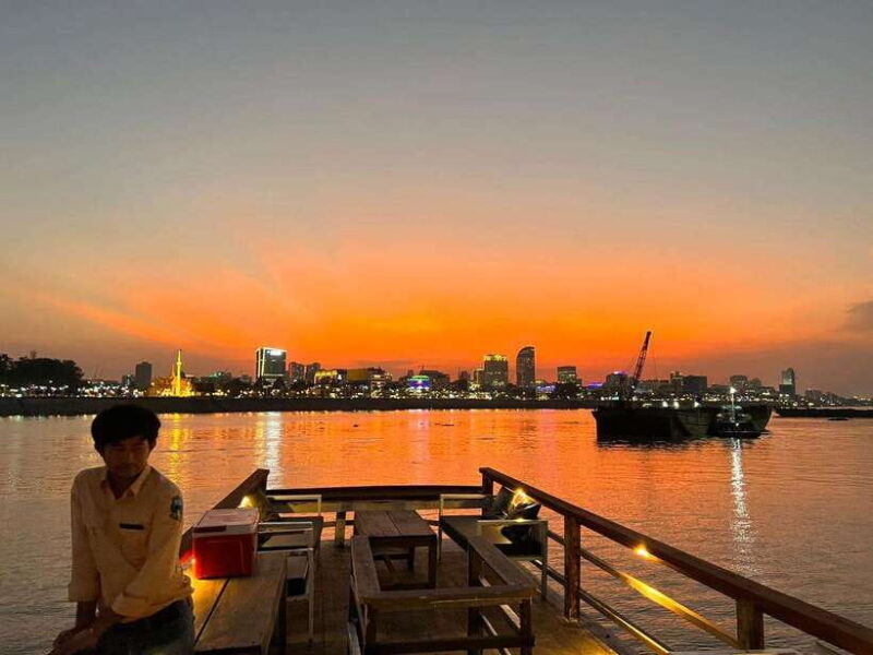 Phnom Penh: Mekong River Sunset Cruise with free flow drink - A Practical Look at the Tour Experience