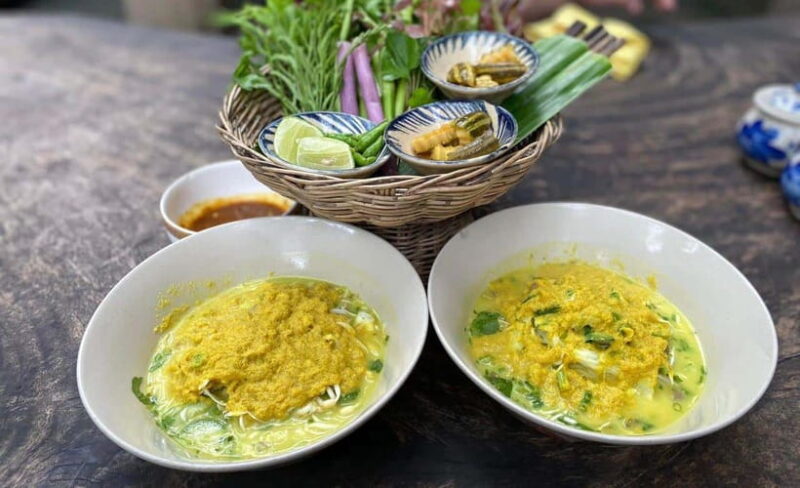 Phnom Penh Morning Foodie & Market Tour by Tuk Tuk - Key Points