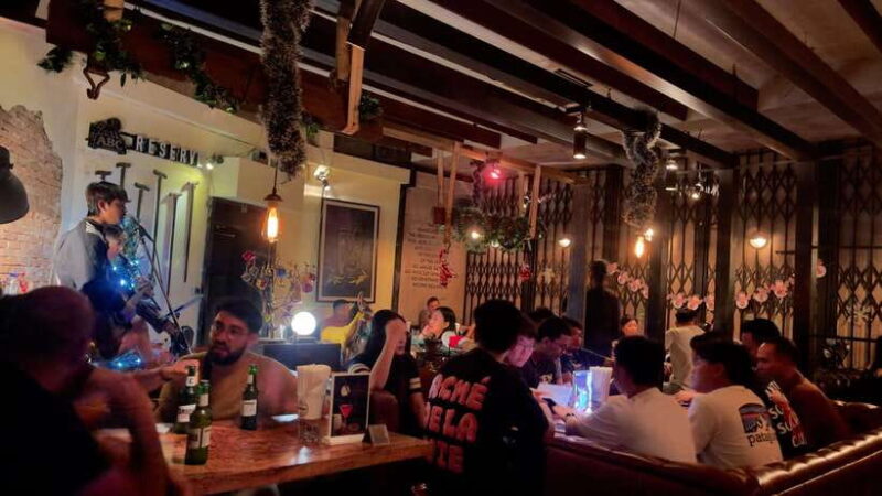 Phnom Penh: Nightlife Hidden Local Bars Tour - Authenticity and Local Flavor