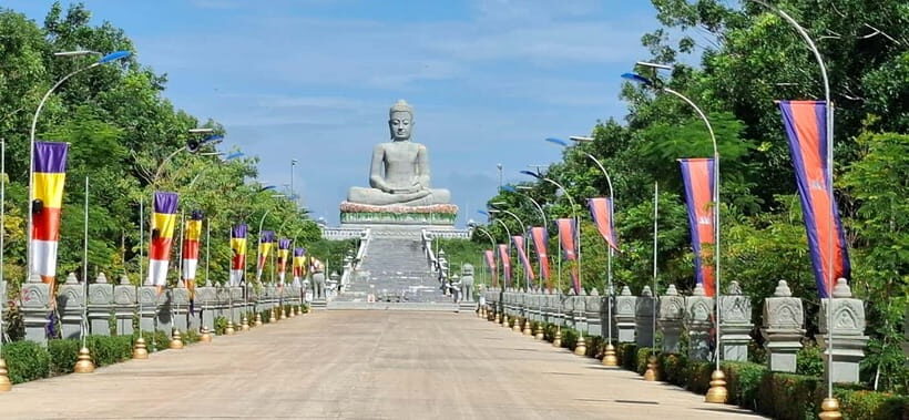 Phnom Penh: Oudong Mountain Day Trip with Lunch - Key Points