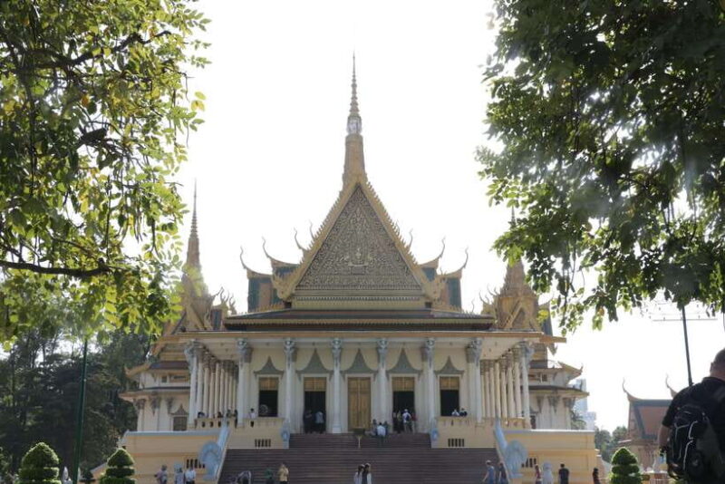 Phnom Penh Private Tour English Local Guide - Who Will Benefit Most from This Tour?