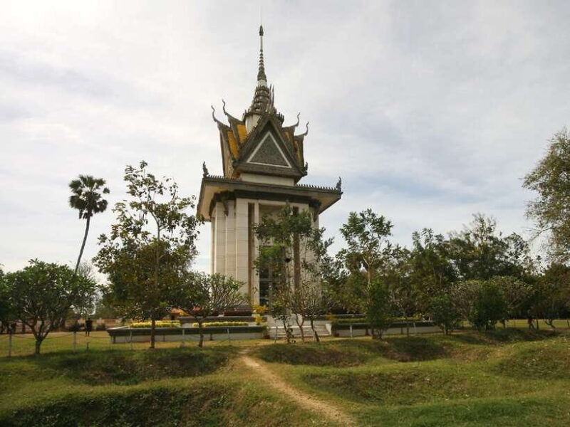 Phnom Penh private tour Tuol Sleng & Choeng Ek Killing Field - Who Should Consider This Tour?