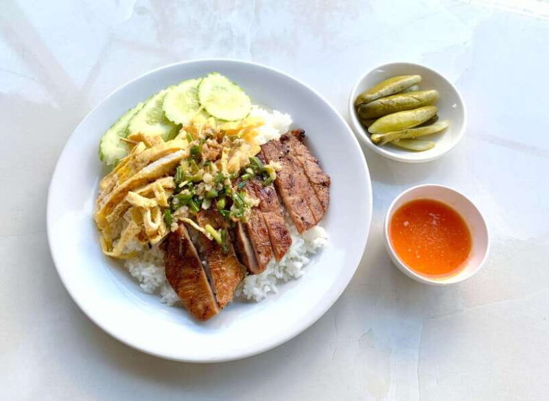 Phnom Penh: Street Art & Food Tour by Tuk-Tuk - Why Travelers Love This Experience