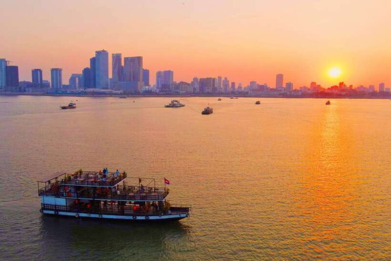 Phnom Penh: Sunset Cruise with Unlimited Beer &Fruit platter - Why You’ll Love This Tour