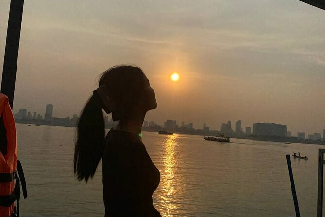 Phnom Penh: Sunset Cruise with Unlimited Beers & BBQ Buffet - The Experience: Pros and Cons