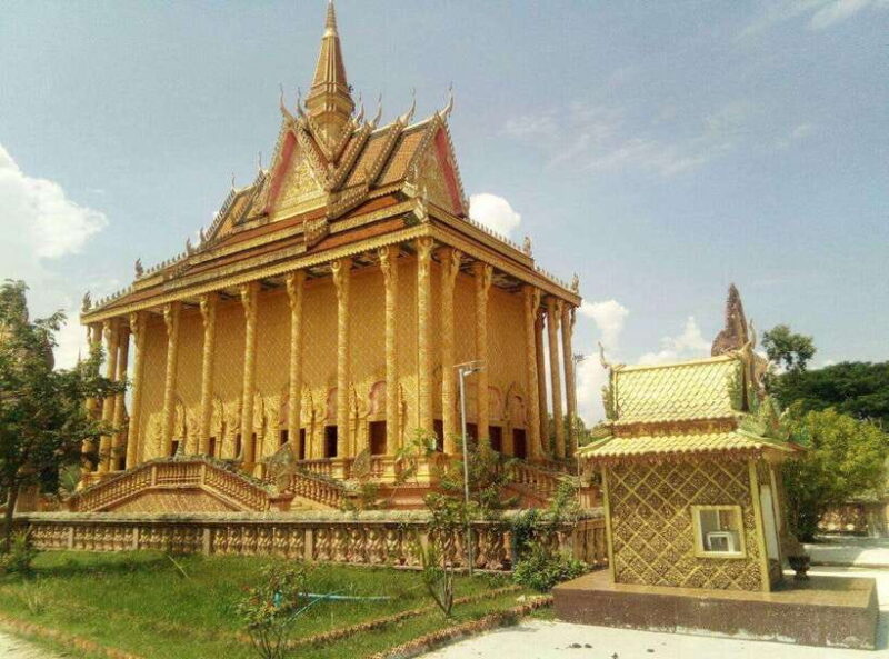 Phnom Penh: Udong Hill, Long Vek, and Phnom Reap Day Tour - An Introduction to Cambodia’s Past Through Its Landmarks