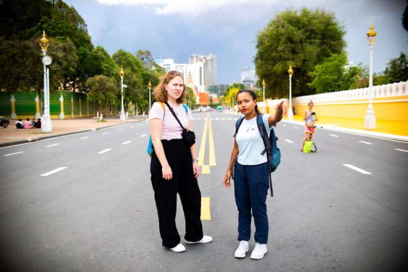 Phnom Penh: Walking Highlight City Tour - Authenticity and Reviews