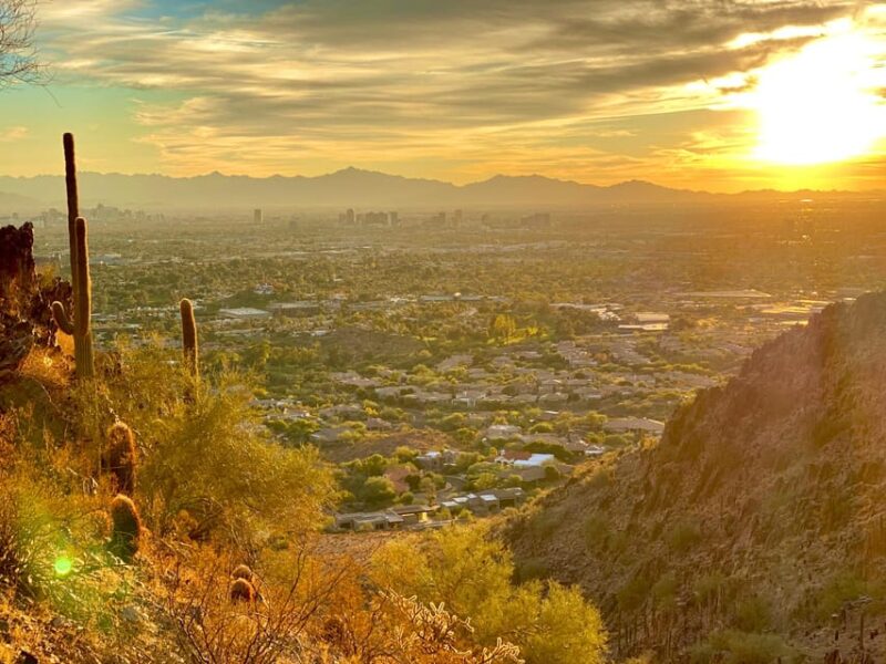 Phoenix: Epic Camelback Mountain Guided Hike | Ascend Peak! - Exploring the Epic Camelback Mountain Guided Hike in Phoenix