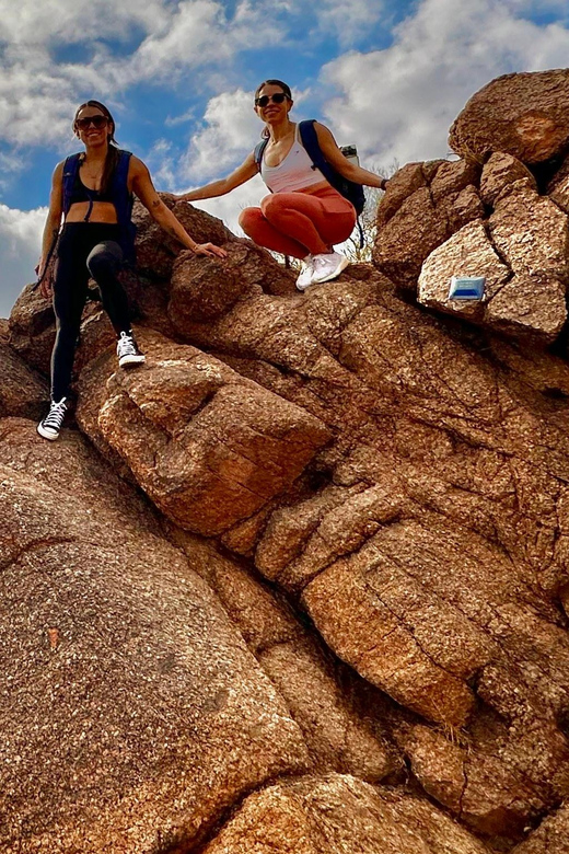 Phoenix: Epic Camelback Mountain Guided Hike | Ascend Peak! - What Makes This Tour Stand Out?