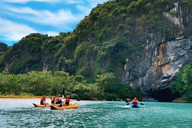 Phong Nha and Paradise Cave Full Day Luxury Tour from Dong Hoi - Transportation and Group Size