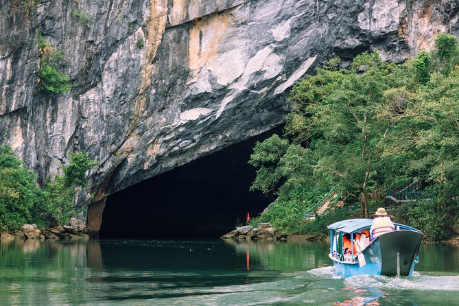 PHONG NHA CAVE -DARK CAVE 1 DAY TRIP FROM DONG HOI or PHONG NHA - Who Will Love This Tour?