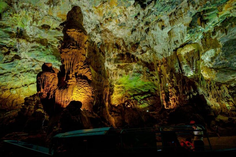 Phong Nha: Full Day Paradise Cave and Phong Nha Cave Tour - Returning and Reflection