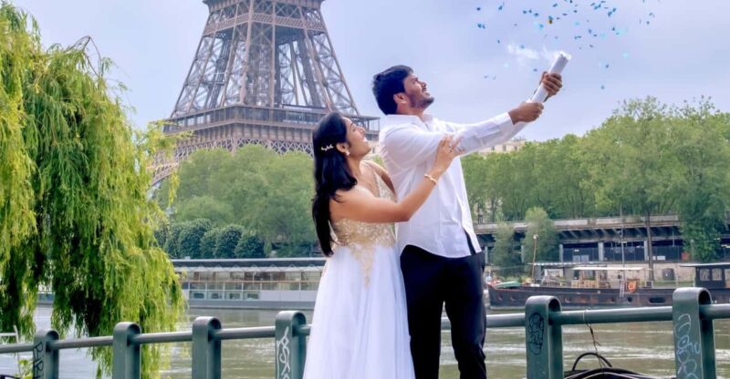 Photo session for couples with flowers around Eiffel tower - What Makes the Photos Unique?