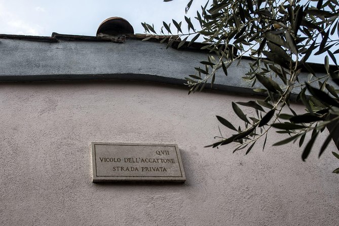 Photo Tour in the popular district of Pigneto - FAQs