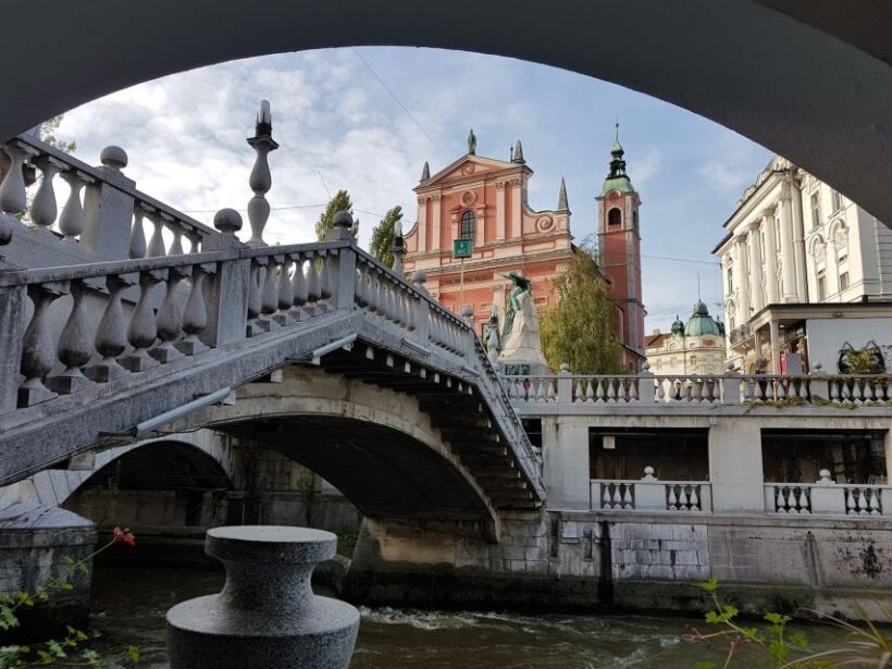 Photo Tour: Ljubljana City of Lights - Who should consider this experience?