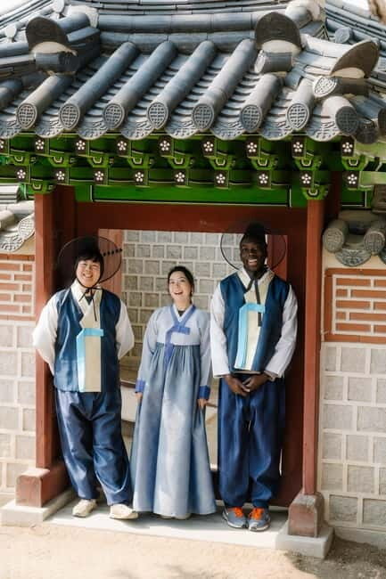 Photography: Personalized Seoul Snapshots - Key Points