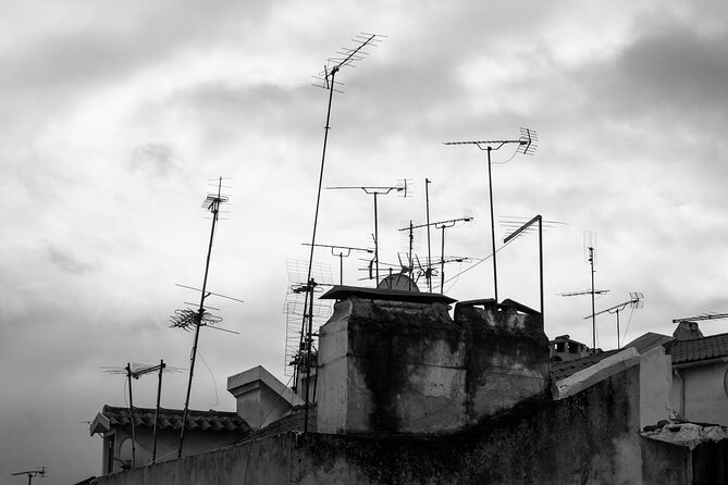 Photography Workshop-Tour in Alfama - Lisbon - Exploring Alfamas Photogenic Treasures