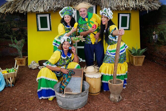 Photoshoot Activity with Traditional Curacao Attire - Who Will Love This?