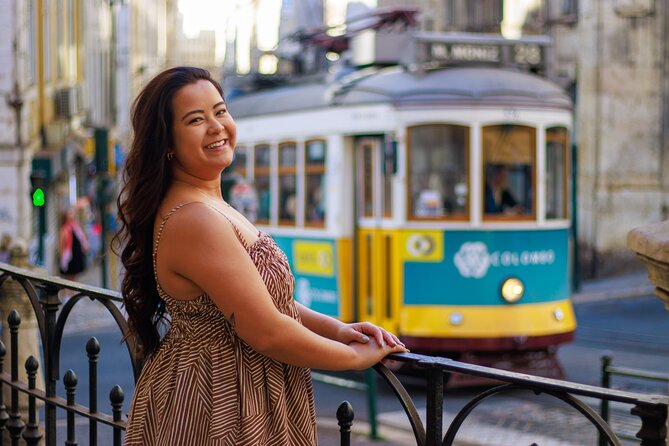 Photoshoot With a Local Professional Photographer in Lisbon - Accommodating Special Requests