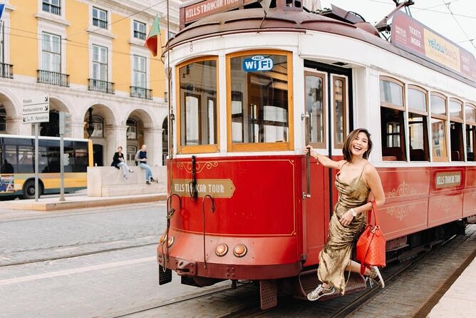 Photoshoot with a professional photographer in Lisbon - Key Points