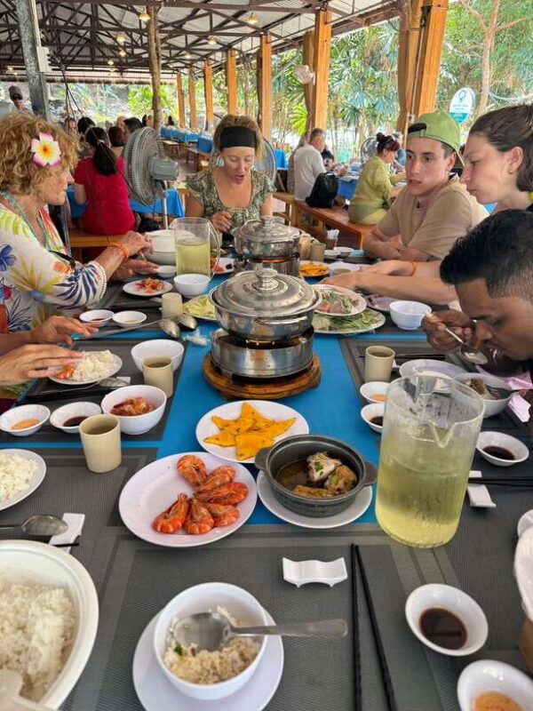 Phu Quoc Island Package: Snorkeling, Show, Vinwonder, Safari - Key Points