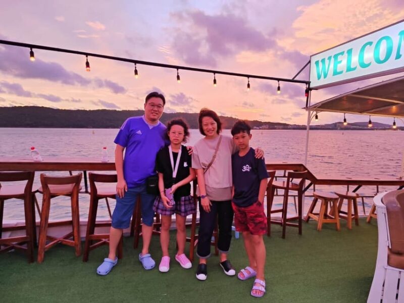 Phu Quoc: Sunset and Squid Fishing Boat Tour with Dinner - Authenticity and Visitor Feedback