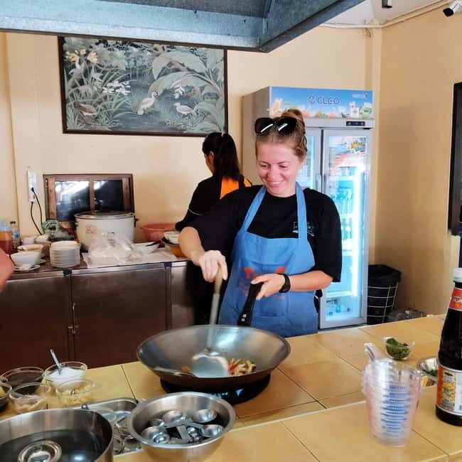 Phuket: Authentic Thai Cooking Class with Thai Local Family - Key Points