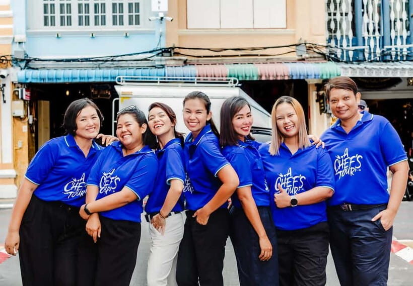 Phuket: Baba Tastes Food Tour with 15+ Tastings - The Guides: Knowledge and Charisma Matter